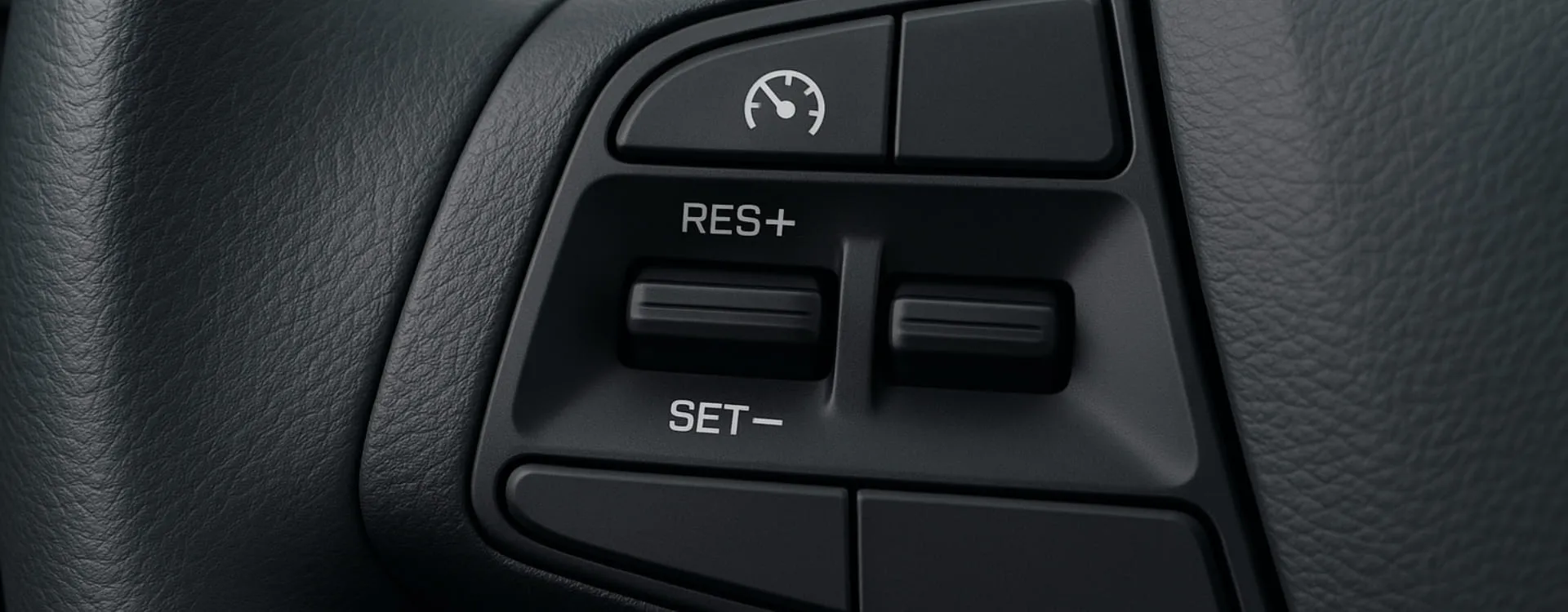 Cruise control : définition, fonctionnement et utilité (Guide Complet 2025)